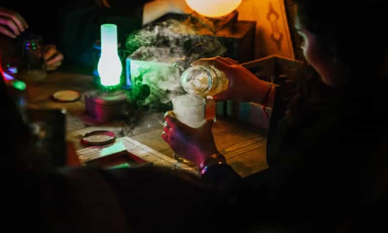 London: Potion Making at The Wands and Wizard Exploratorium | GetYourGuide