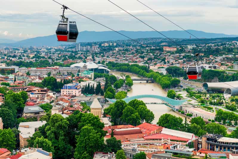 Tiflis: Recorrido a pie y en barco por Tiflis | GetYourGuide