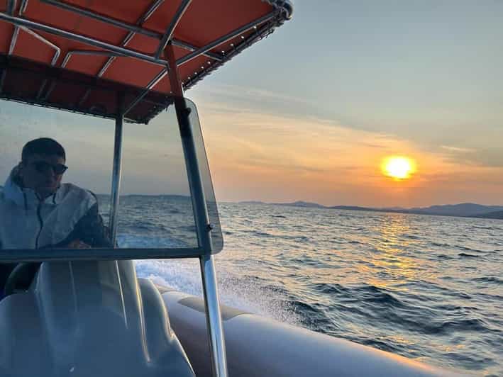 Desde Split: Excursión en barco por el Cuerno de Oro, Hvar y las 4 ...