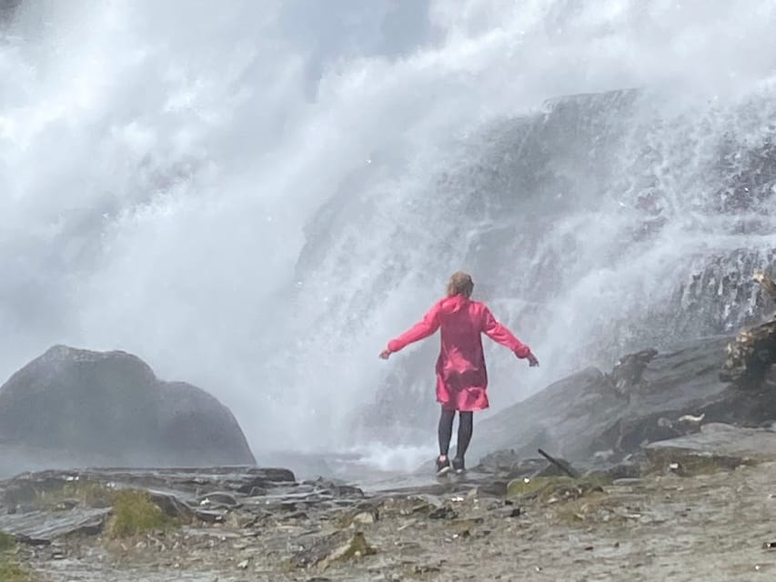 Bergen: Persiguiendo las Cascadas del Fiordo de Hardangerfjord Excursión por la costa | GetYourGuide