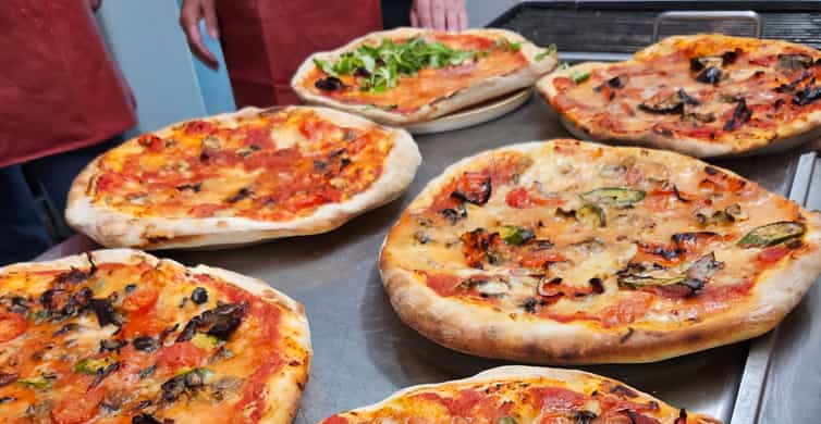 Chianti: Pizza and Tiramisù Class With Meal | GetYourGuide