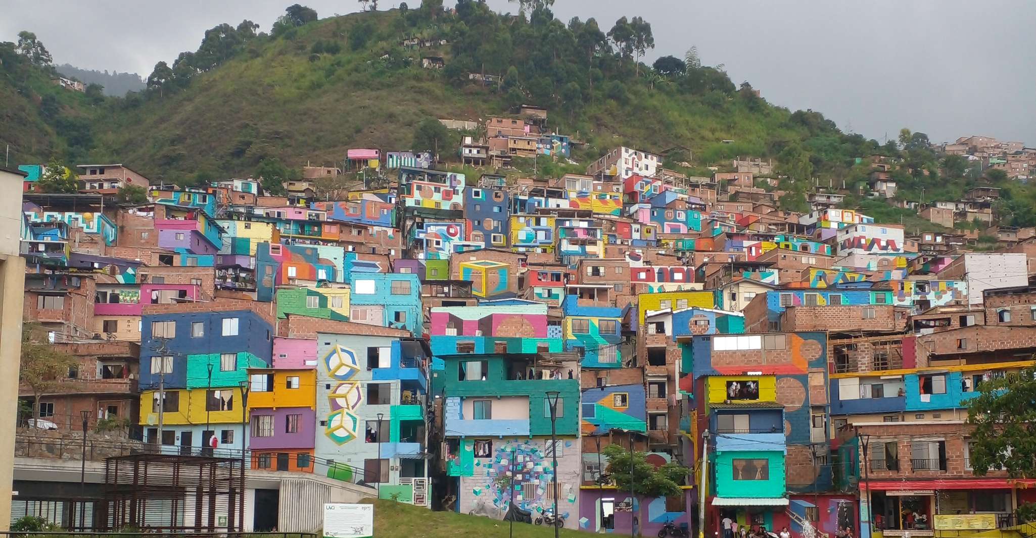 Nuevo Tour Comuna 3 Manrique-Medellin, tour constelaciones - SuiteTrails