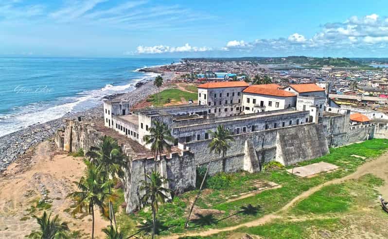 Accra: Cape Coast Castle and Kakum Canopy Walkway Day Tour | GetYourGuide
