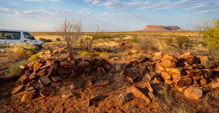 Mount Conner 4WD-tur i liten grupp från Ayers Rock | GetYourGuide