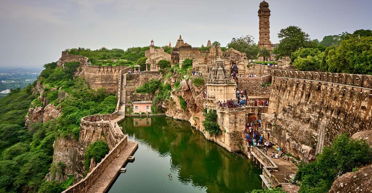 Besuche das Chittorgarh Fort mit Pushkar Drop von Udaipur aus. | GetYourGuide