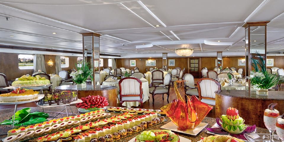Cairo: Buffet Dinner Cruise with Folkloric Show | GetYourGuide
