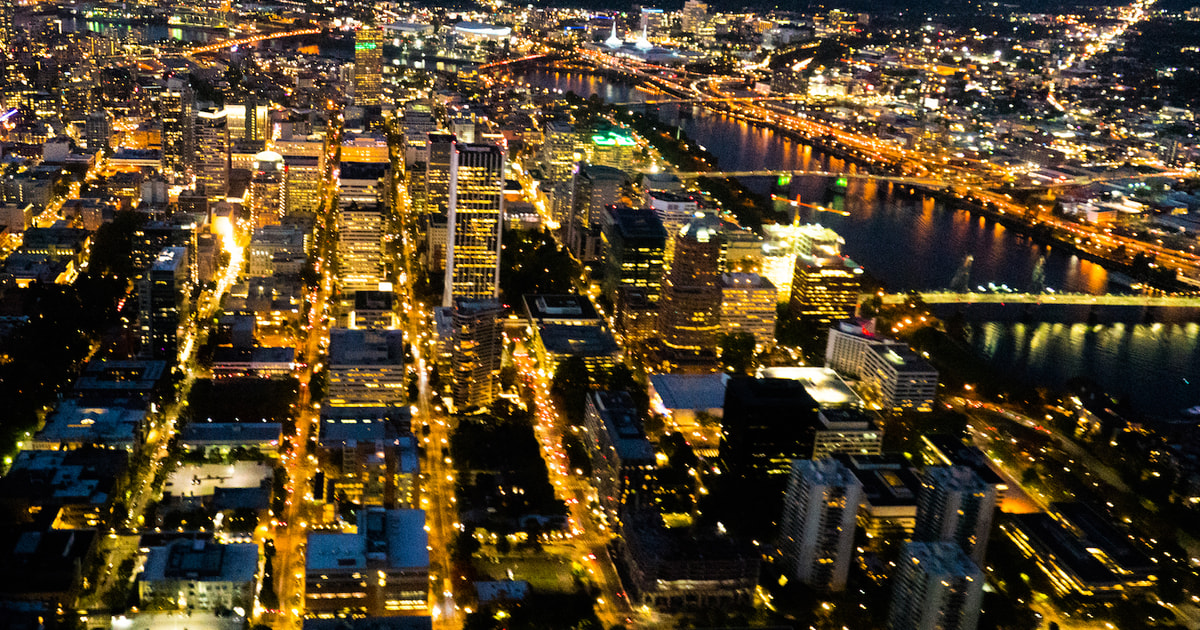 From Portland: City Lights Nighttime Helicopter Tour | GetYourGuide
