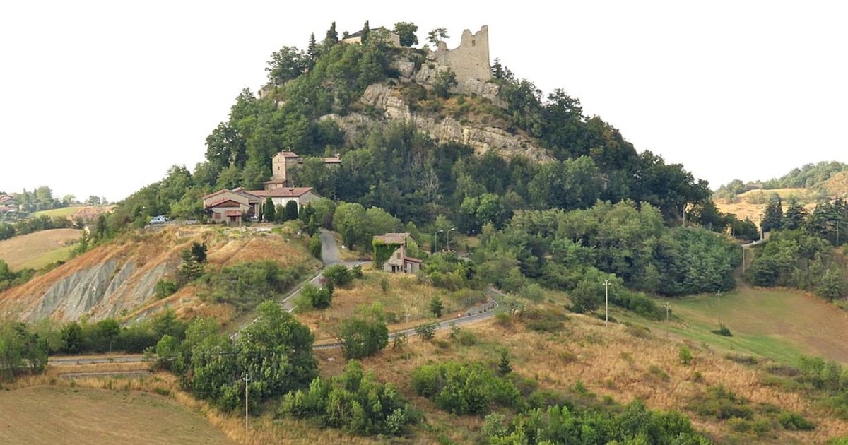 Canossa: On the paths of Matilda of Canossa Tour | GetYourGuide