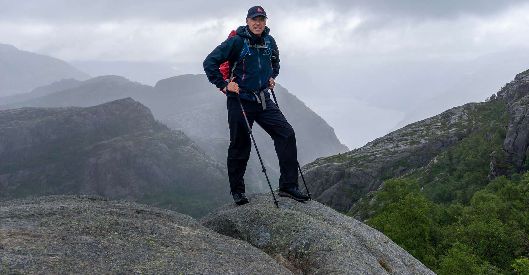 Stavanger, Preikestolen Classic Hike and Side Trail - SuiteTrails