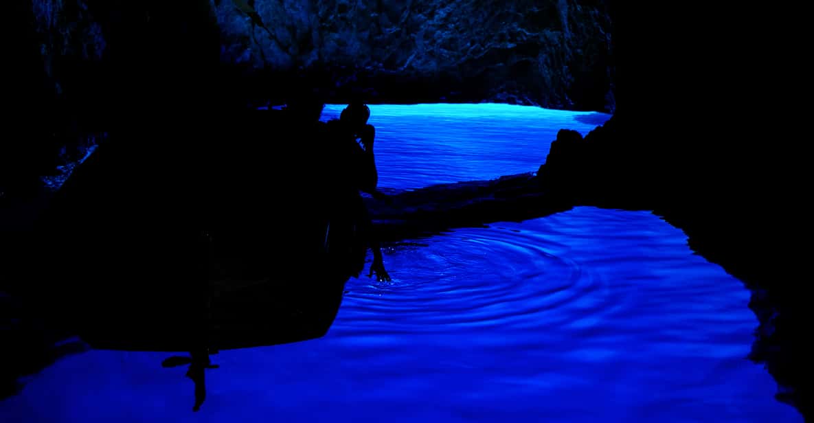 De Hvar: Visita de grupo à Gruta Azul e às Ilhas Pakleni a partir de ...