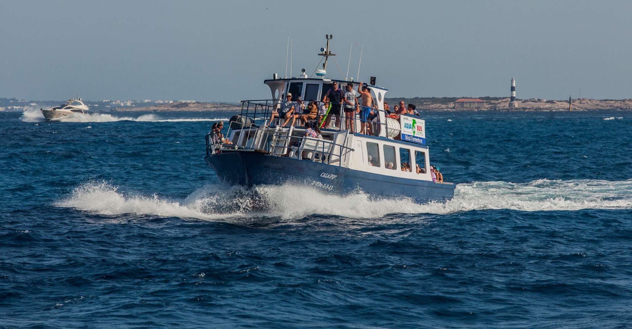 Playa d'en Bossa/Figueretes, Roundtrip Ferry to Formentera | Transport ...