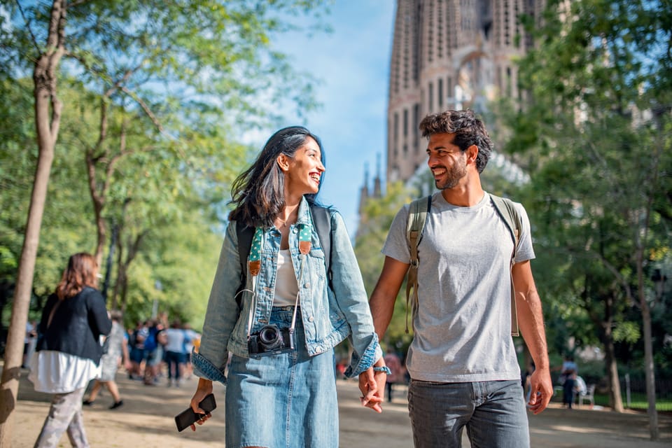 Barcelona: Private Photo Shoot | GetYourGuide