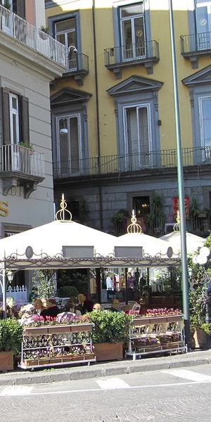 Napoli: Walking Tour of Naples with Local Tour Guide | GetYourGuide