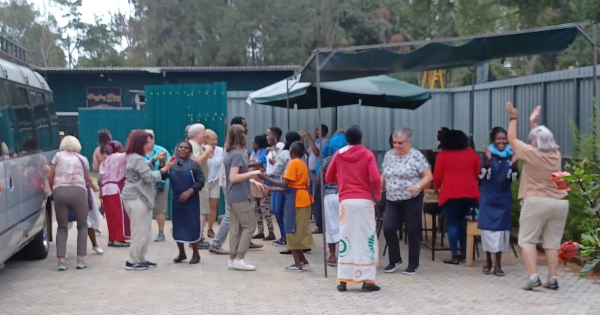 Nairobi tour to Giraffe center, Sheldrick & Kobe beads | GetYourGuide