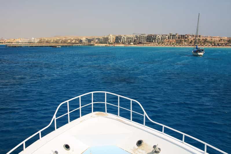 Hurghada: Red Sea Luxury Yacht Day Cruise with Lunch | GetYourGuide
