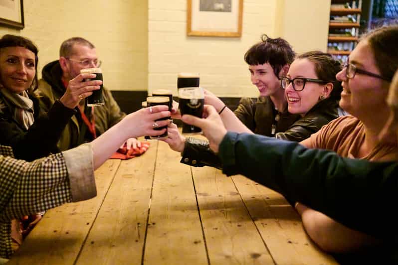 London: Historic Pubs, British Ales & Classic Dishes | GetYourGuide