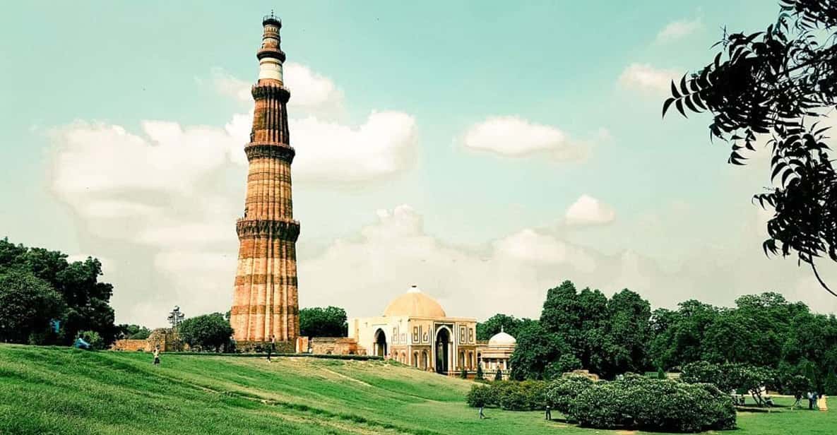 Delhi: całodniowa wycieczka po starym i nowym Delhi samochodem ...