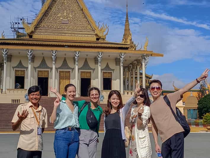 Phnom Penh: Historical Guided Tour | GetYourGuide