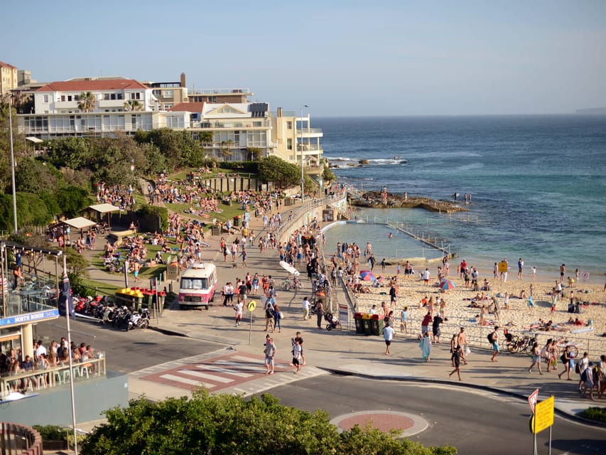 Sydney: City Highlights Guided Bus Tour with Bondi Beach | GetYourGuide