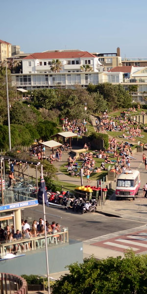 Sydney: City Highlights Guided Bus Tour with Bondi Beach | GetYourGuide