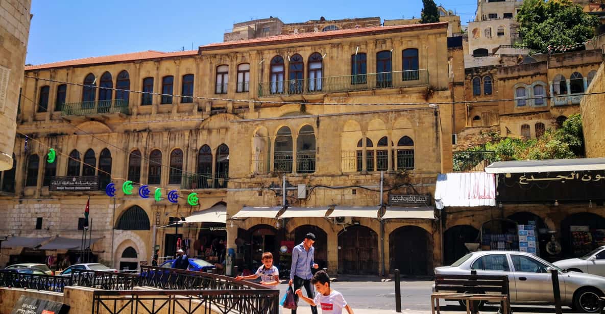 Desde Ammán: Excursión de día completo por la ciudad de Alsalt con guía ...