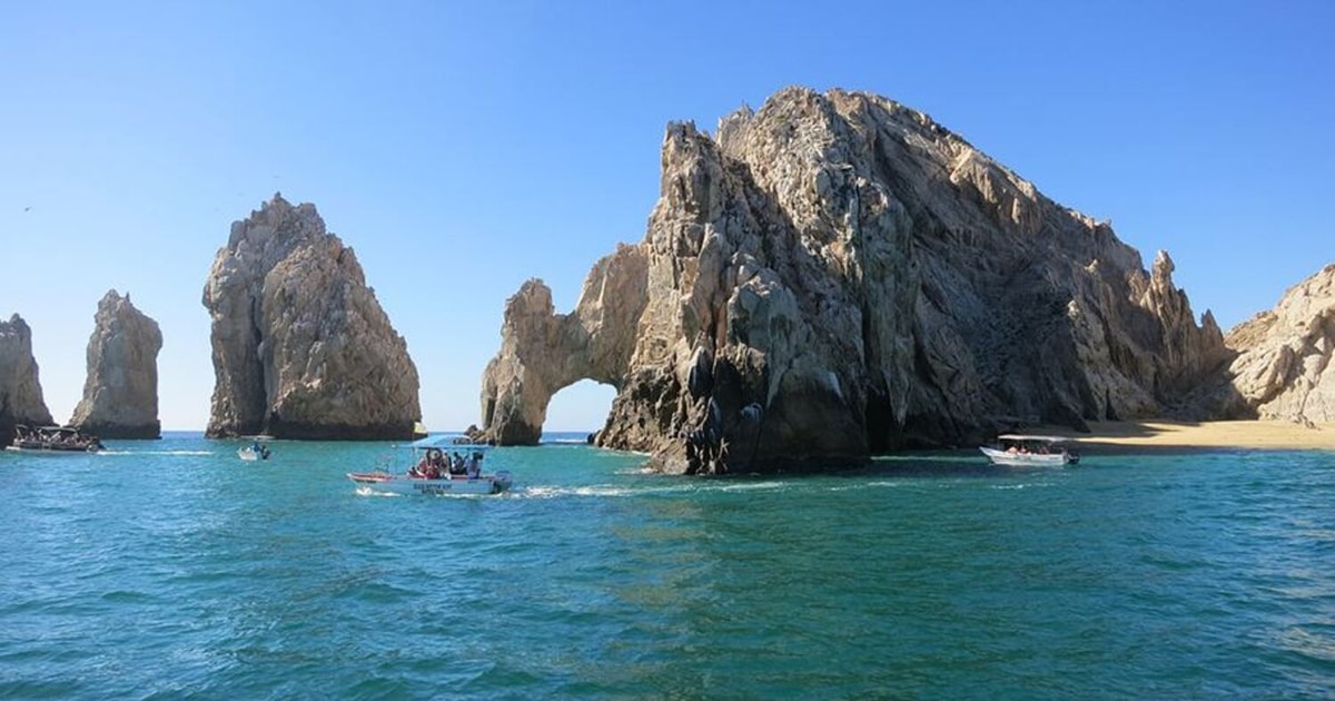Cabo San Lucas: giro in barca con fondo di vetro alla "Fine della Terra ...
