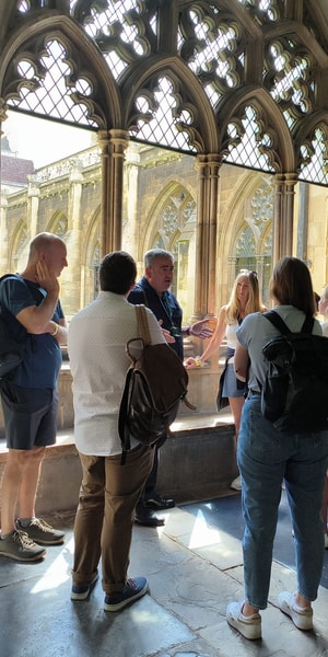 London: Guided Westminster Abbey Tour and Refreshments | GetYourGuide