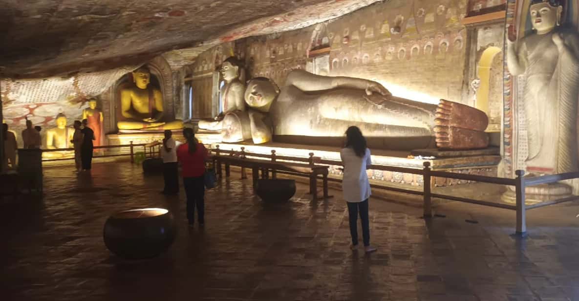 Z Kolombo: jednodniowa wycieczka do Sigiriya i Dambulla | GetYourGuide