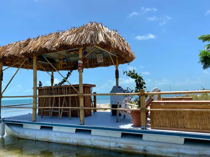 Caye Caulker: Tiki Bar Pontoon Boat Cruises | GetYourGuide