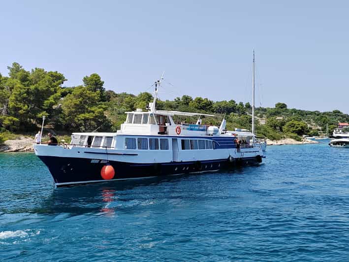 Split: Blue Lagoon, Shipwreck, & Trogir Cruise with Lunch | GetYourGuide