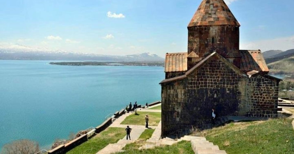 Tsaghkadzor (Kecharis, funivia), Lago Sevan (Sevanavank) | GetYourGuide