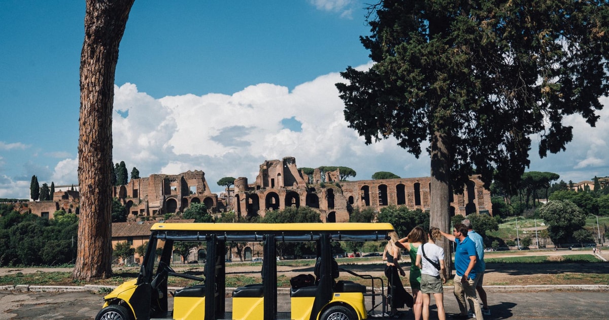 Roma: Excursión en carro de golf por la Vía Apia con entrada a las ...