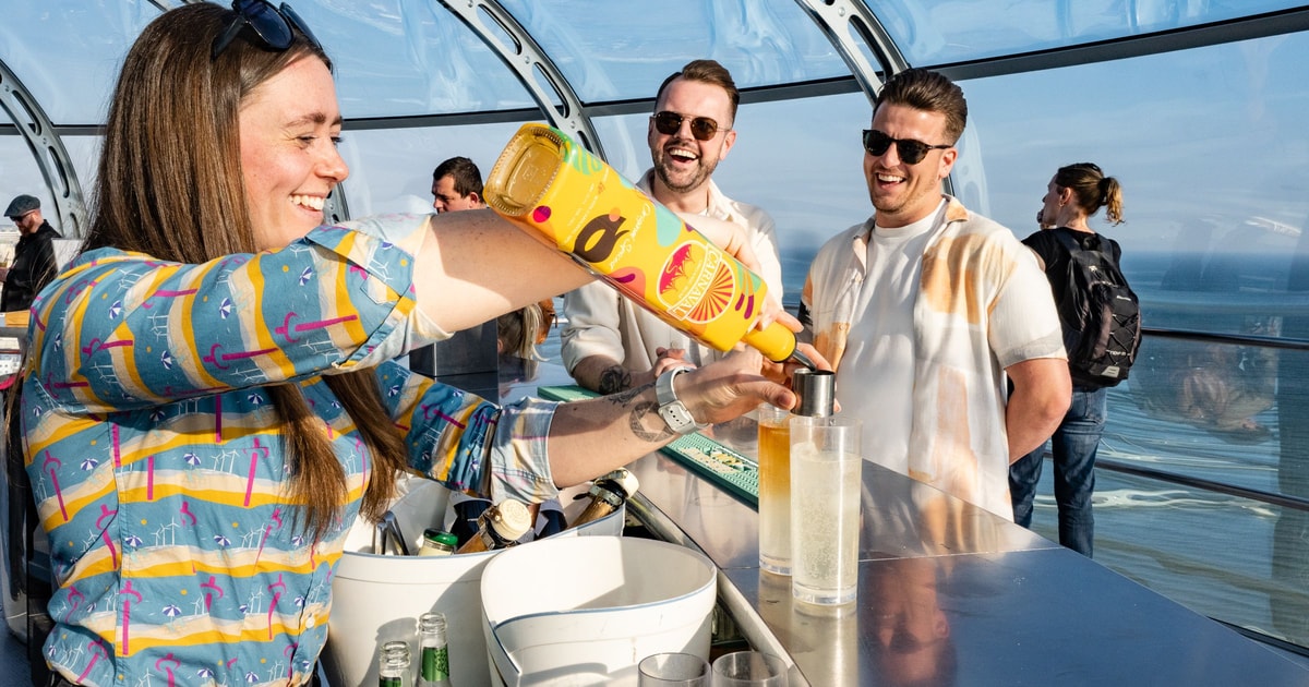 Brighton: Sky Bar i360 Entry Ticket with One Drink | GetYourGuide