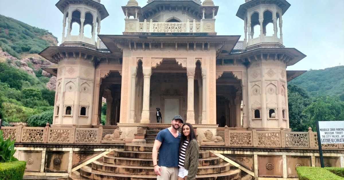 Gozoso tour privado de un día completo por la Ciudad Rosa Patrimonio de ...