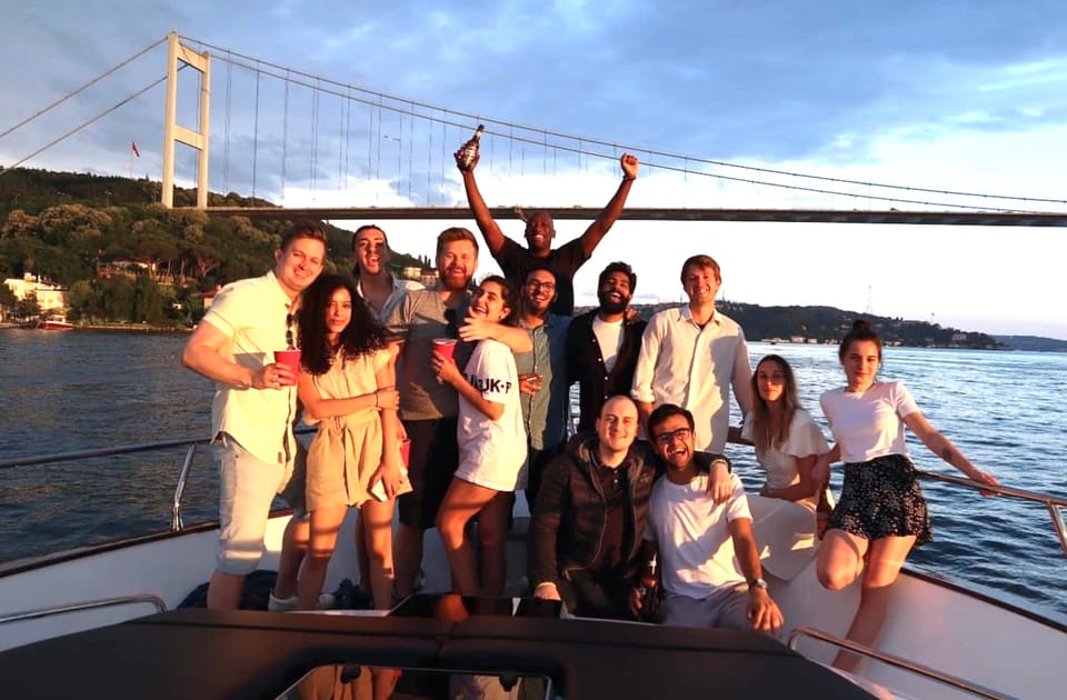 Istanbul: Sightseeing Cruises Bosphorus & Sunset Tour | GetYourGuide