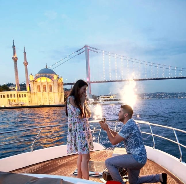 Istanbul: Sightseeing Cruises Bosphorus & Sunset Tour | GetYourGuide