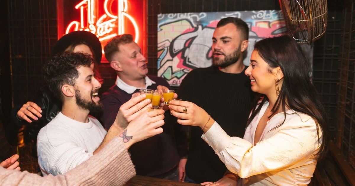 London Drunken Walking History Tour | GetYourGuide