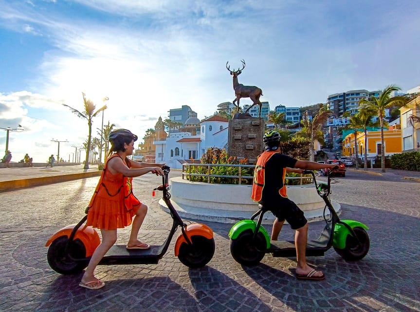 Μαζατλάν: Scooter: Ιστορική συνοικία με Electric Shopper Scooter ...