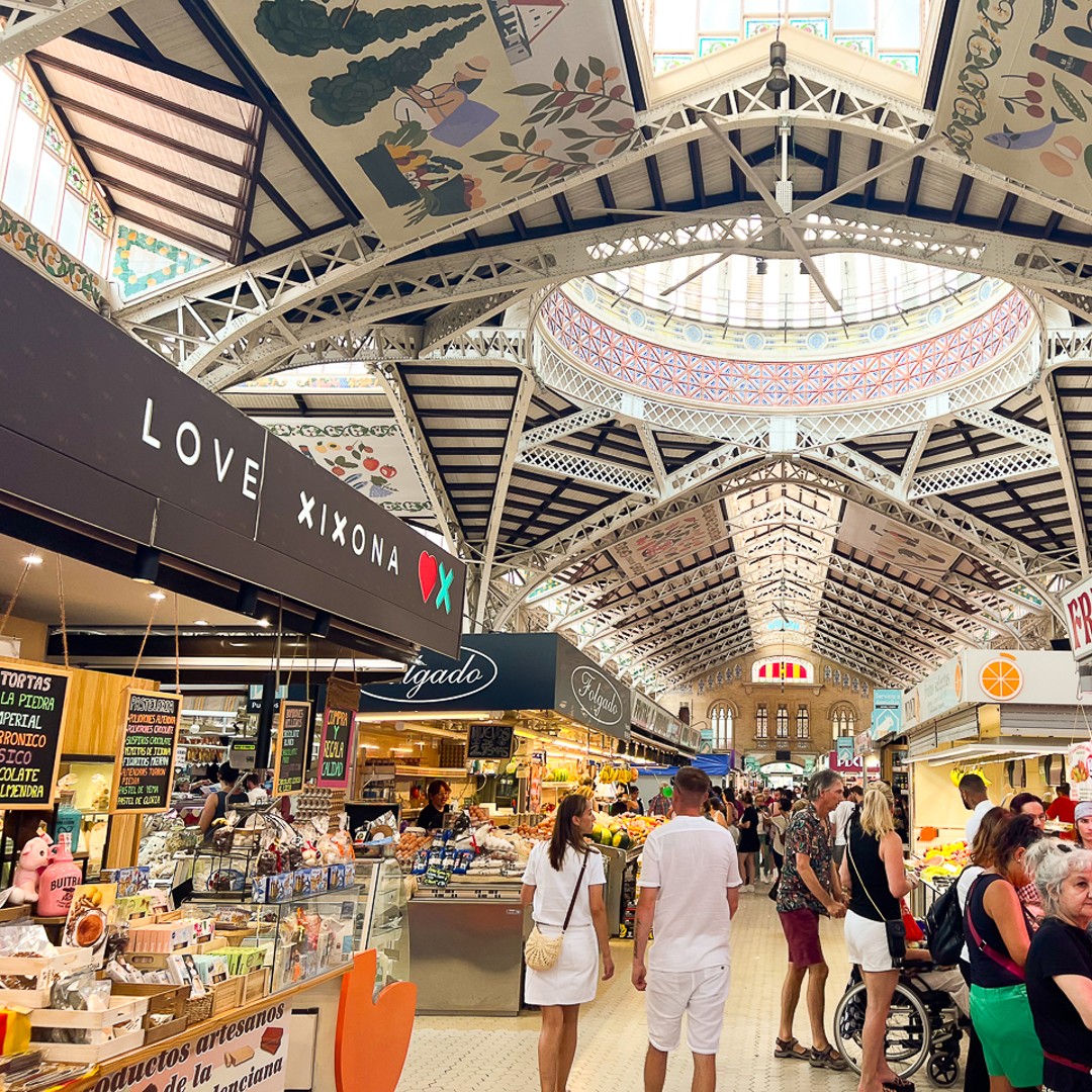 Hola Valencia: Top 10 Sights & Beyond on 2.5-Hour Bike Tour | GetYourGuide