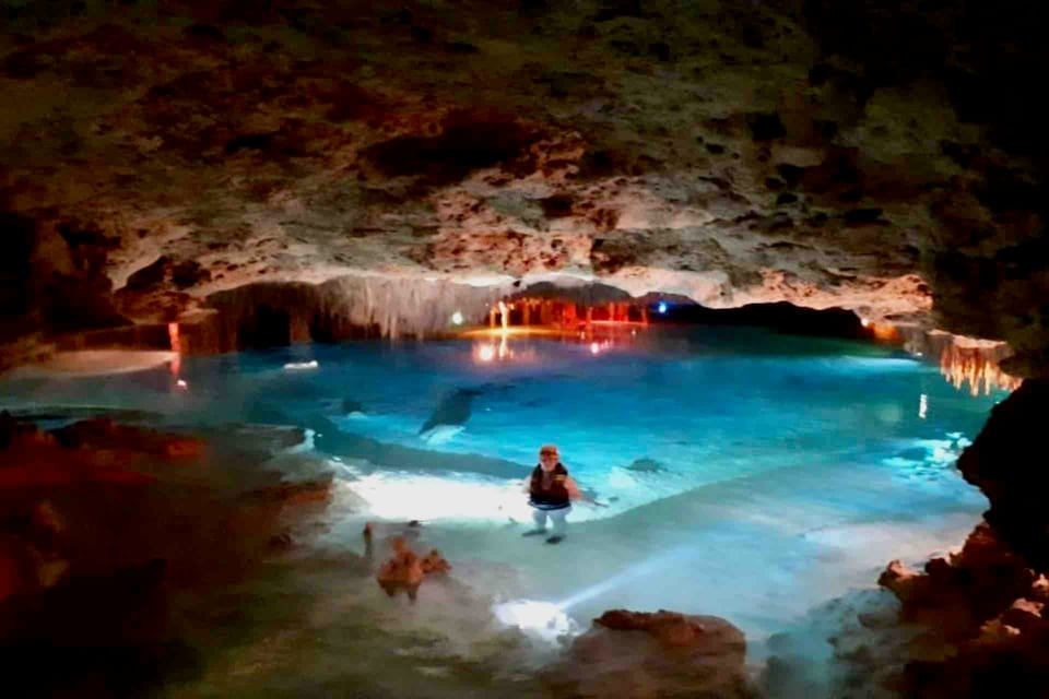 Exploración privada de cenotes - Cultura maya, fósiles y diversión ...