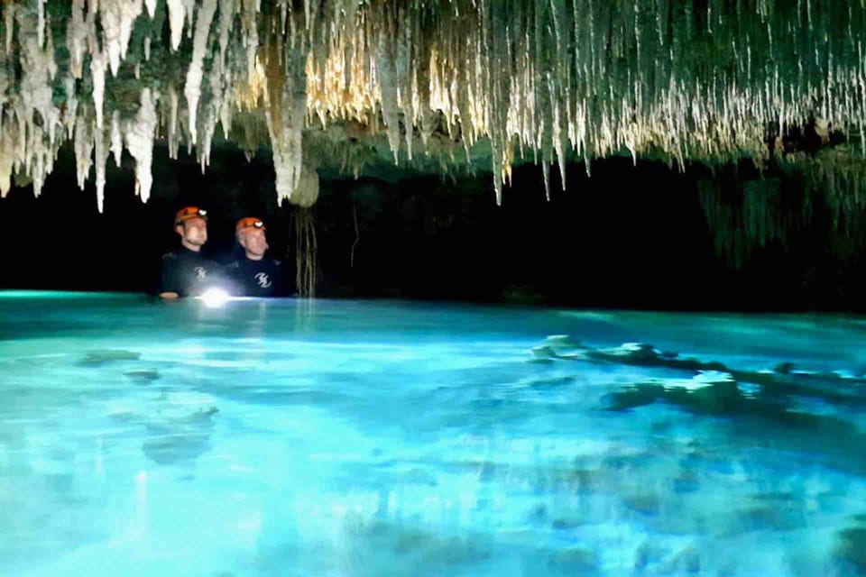 Exploración privada de cenotes - Cultura maya, fósiles y diversión ...