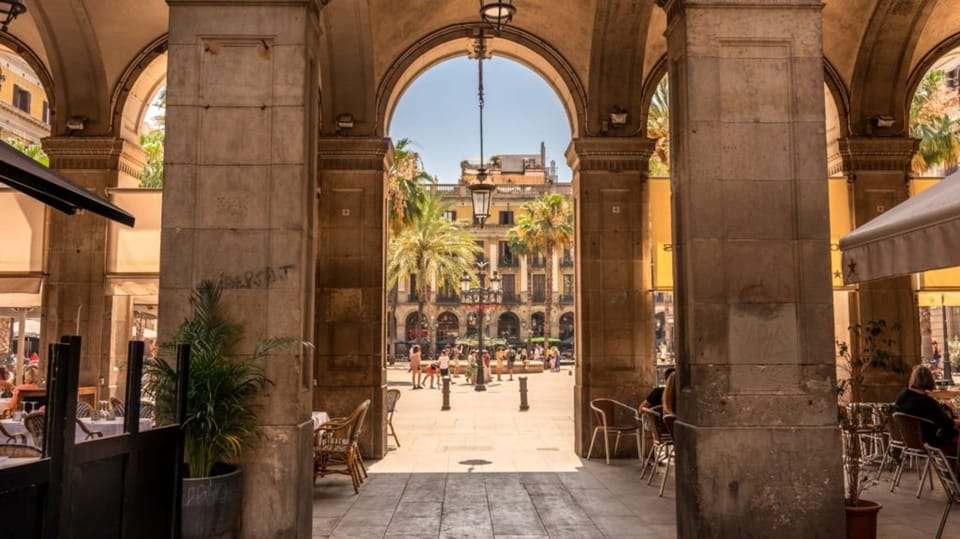 Barcelona Old Town & Gothic Quarter Private Walking Tour | GetYourGuide