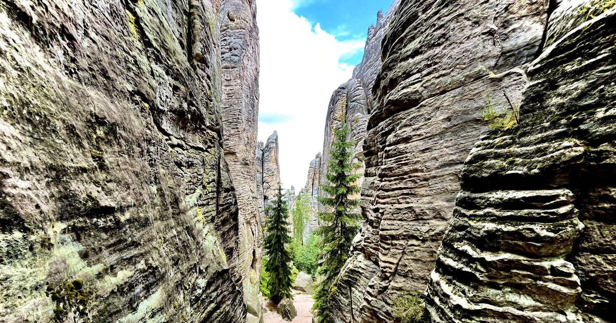 Von Prag aus: Wanderung, Burg und Brauerei im böhmischen Paradies ...