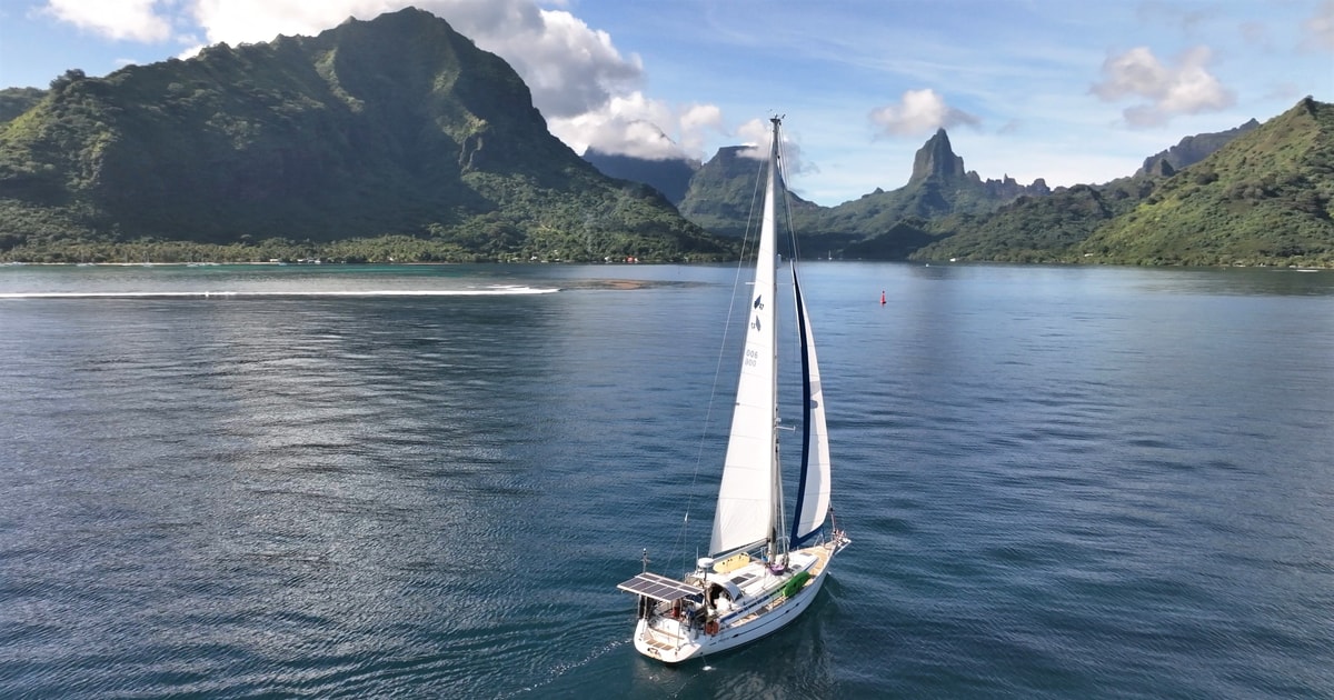 Moorea: sunset sailing tour | GetYourGuide