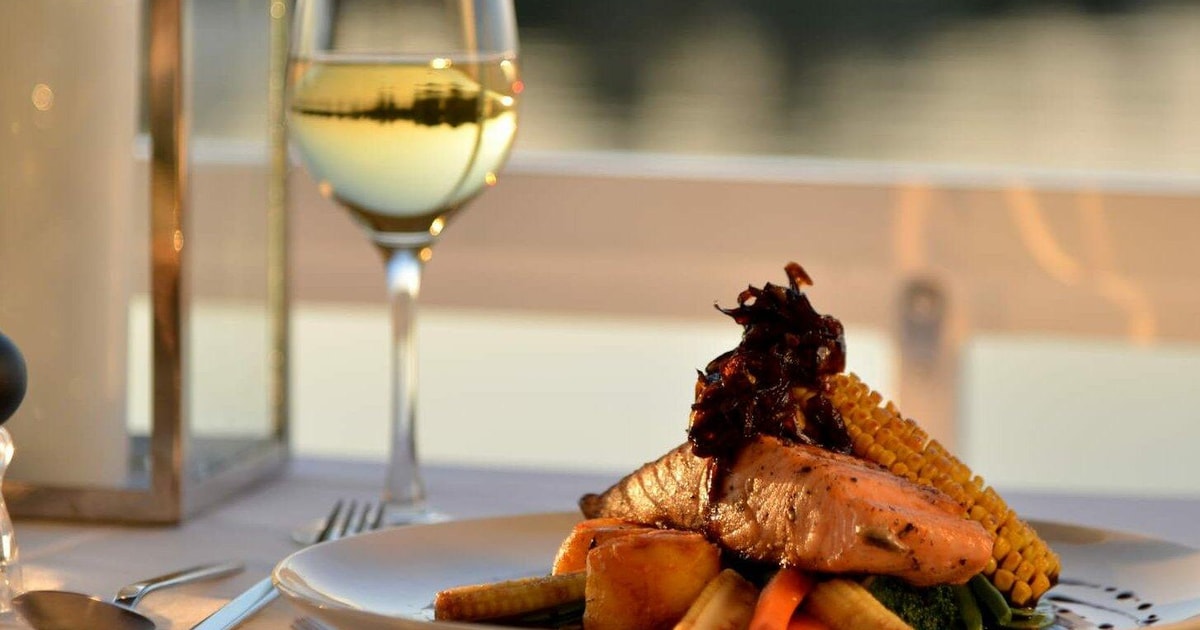 Dineren - Luxe Dinner Cruise bij zonsondergang met 4-gangen diner ...