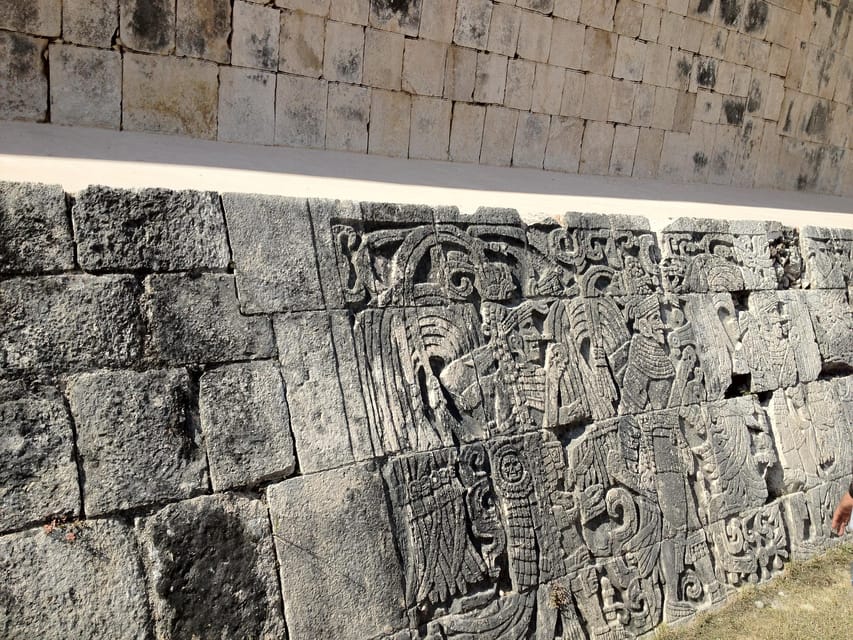Day Tour to Chichén Itzá Cenotes Ik Kil & Suytun Valladolid | GetYourGuide