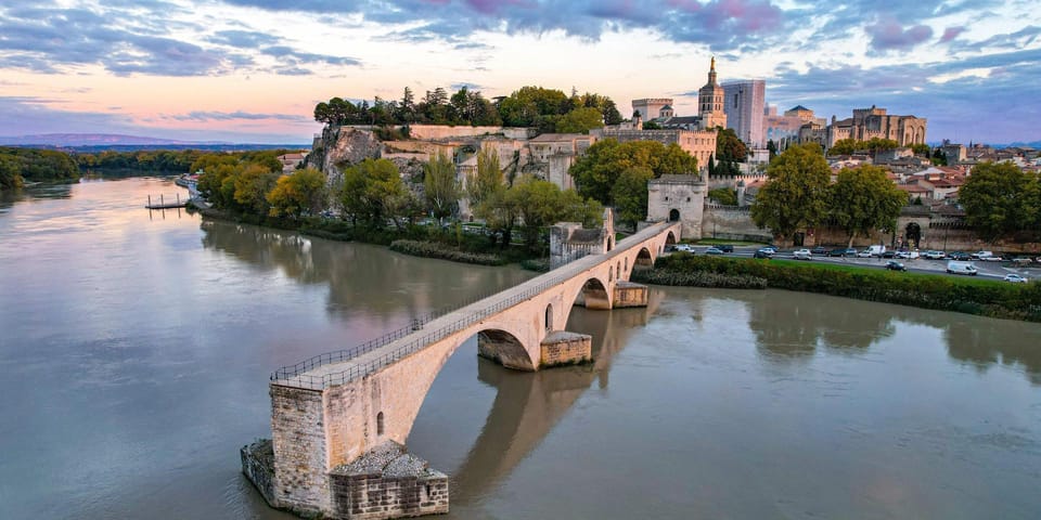 Visite d'Avignon : cité médiévale | GetYourGuide