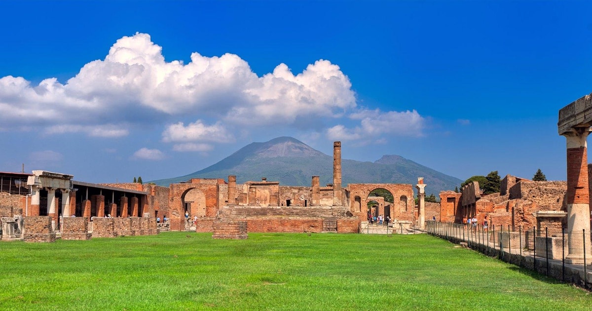 Pompeii, Herculaneum, and Vesuvius: Full-Day Guided Tour | GetYourGuide