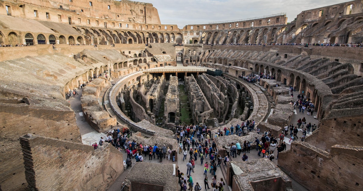 Colosseum Arena Floor guidet tur og adgang til det gamle Rom | GetYourGuide