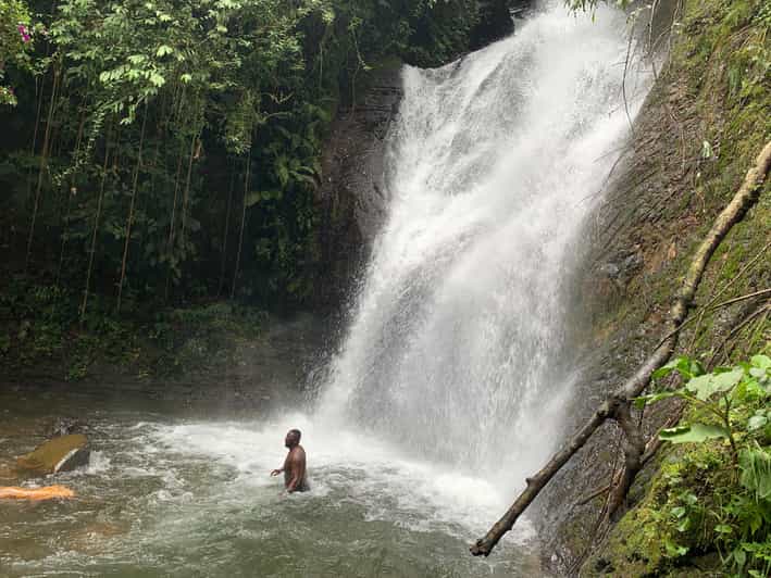 Cali: Recorrido por la Cascada del Río Pance - Chorrera del Indio ...